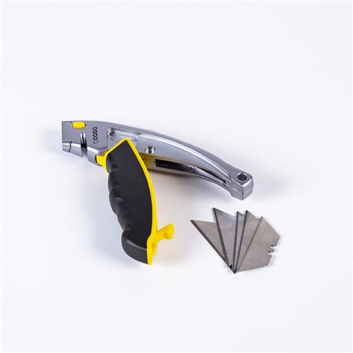 Cutter Retractil Bimaterial Trabajo Pesado 57537 – Dogo